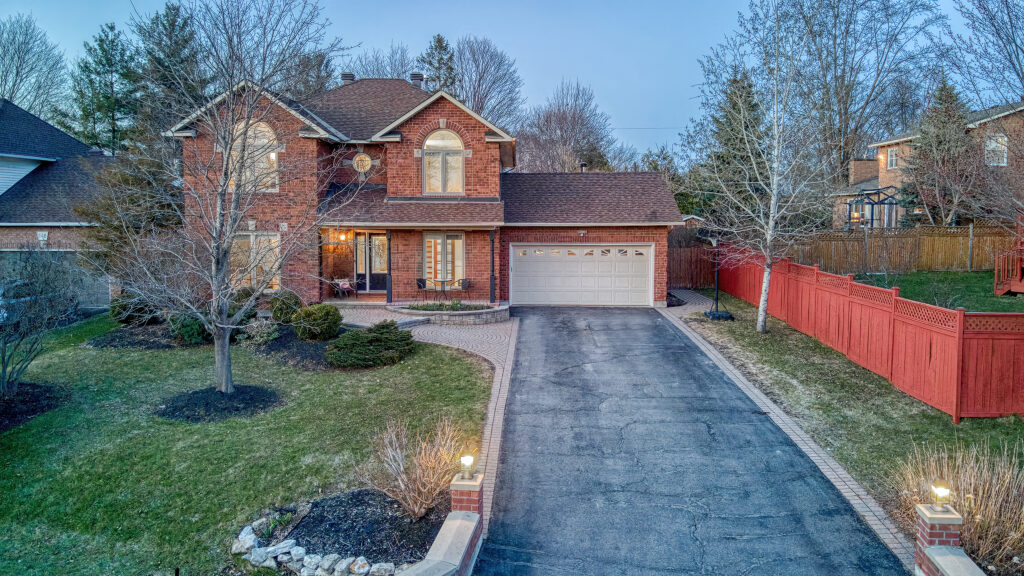 Classic and Beautiful Dream Property - The Leading Ottawa Luxury Real ...