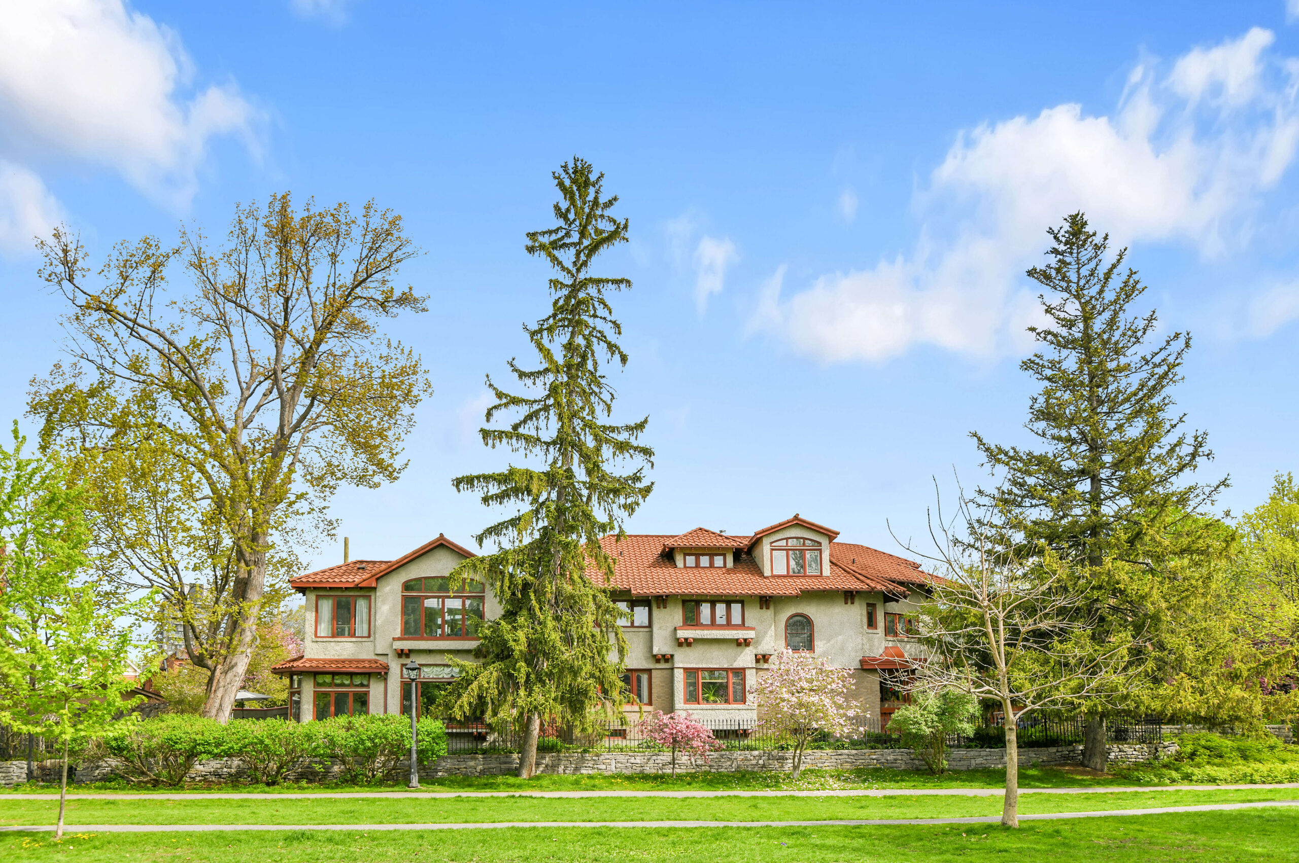 The Ultimate Glebe Estate - Marilyn Wilson Dream Properties® Inc.